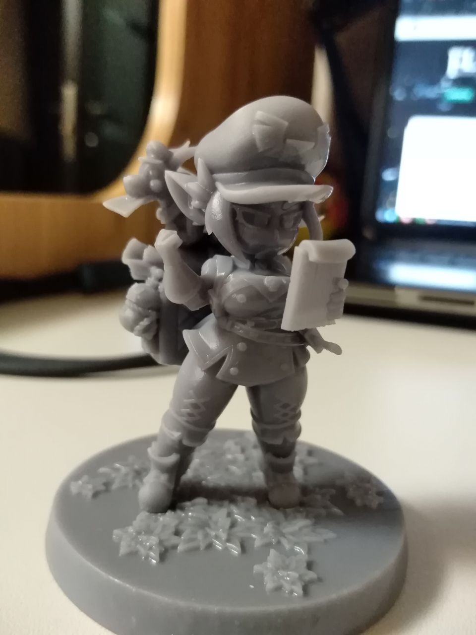 3D Printable Mail Carrier Goblin by Jigglystix