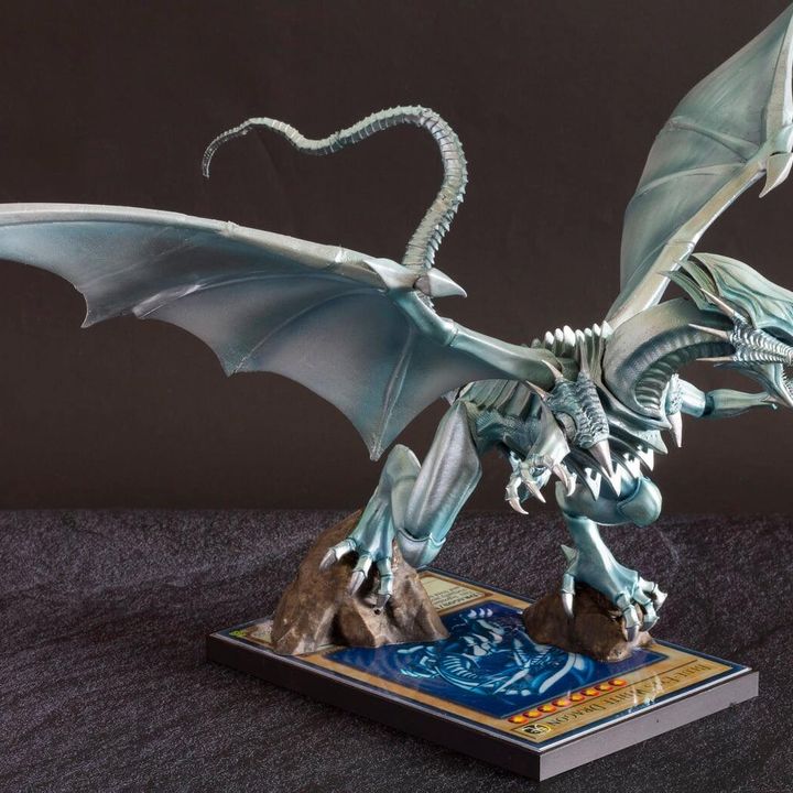 3D Printable Blue Eyes White Dragon Yugioh 3D print model by JM HE