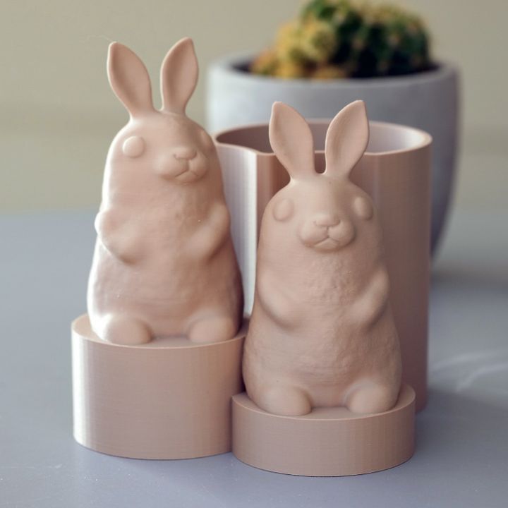 3D Printable Rabbit pen holder by Philippe Barreaud