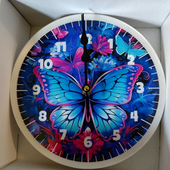 3D Printable Clock base for DIY Clocks by Yvette Blanchard