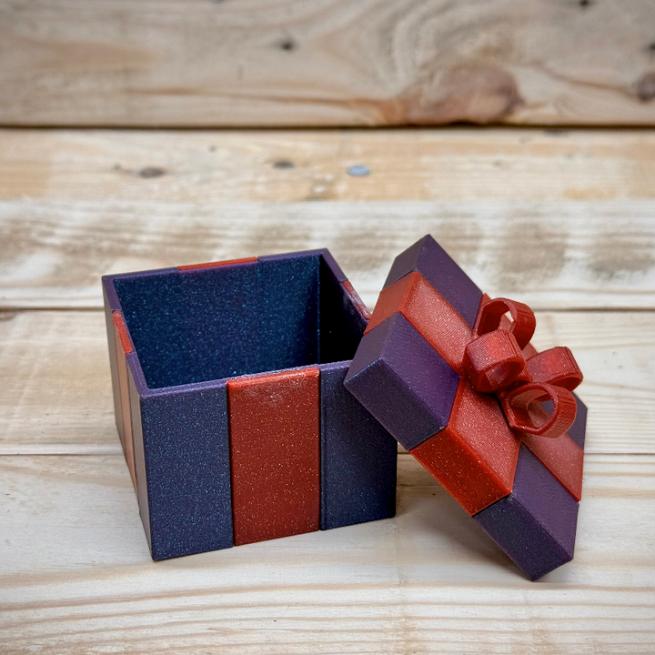 3D Printable Gift Box - small with four way ribbon bow. by ENIQUE3D