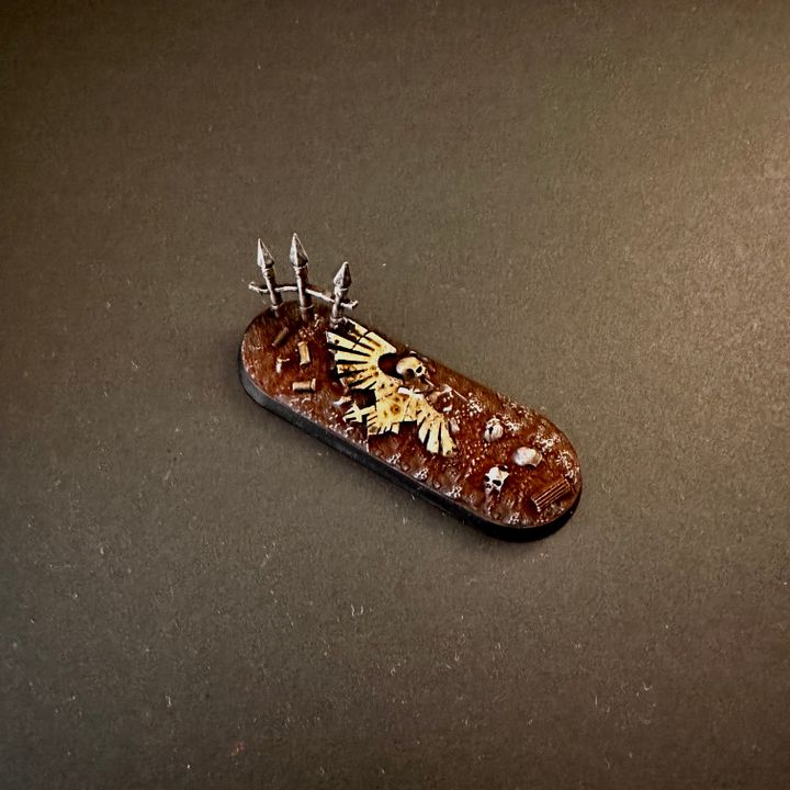 3D Printable CHAOS Bases and Toppers for your Miniatures by Warg'Name