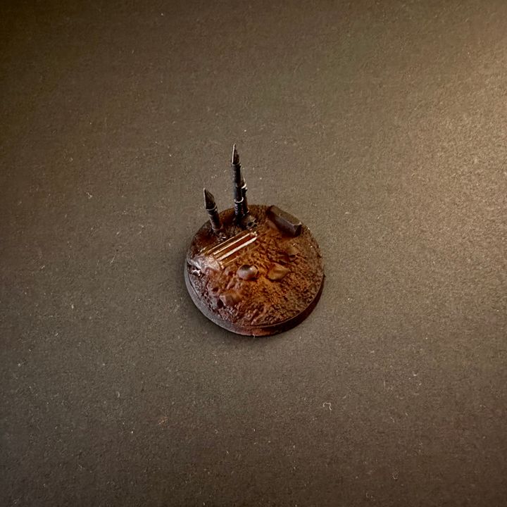 3D Printable CHAOS Bases and Toppers for your Miniatures by Warg'Name