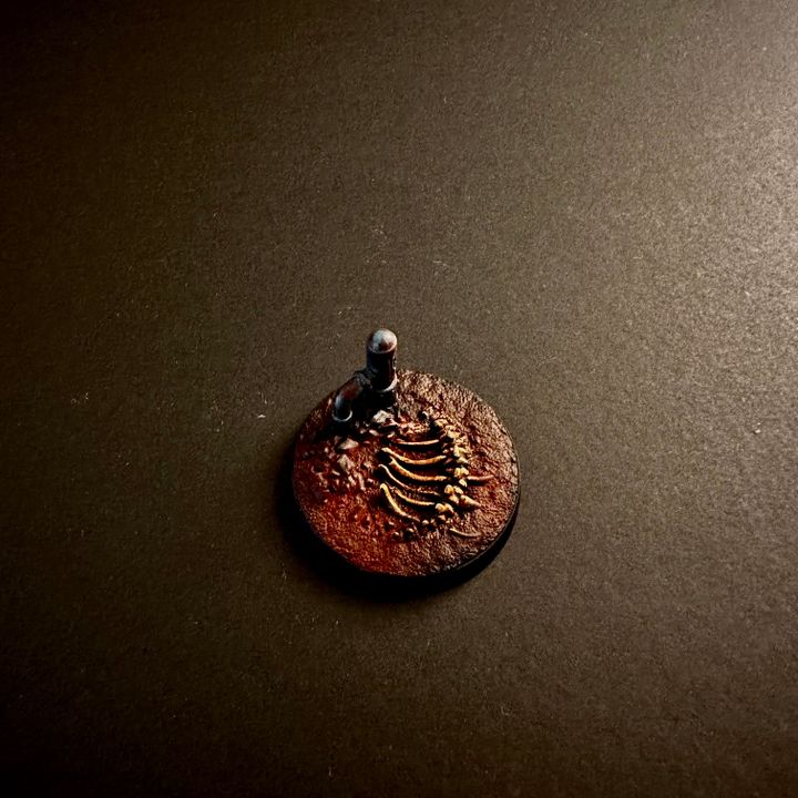 3D Printable TYRANIDS Bases and Toppers for your Miniatures by Warg'Name