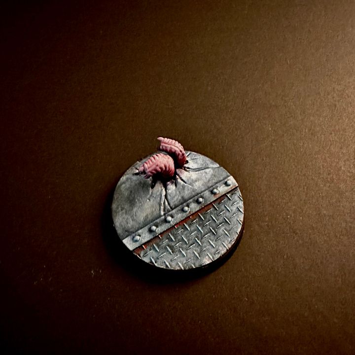 3D Printable TYRANIDS Bases and Toppers for your Miniatures by Warg'Name