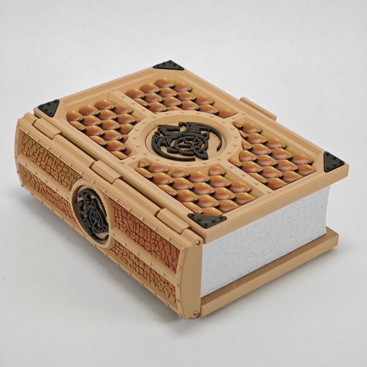 3D Printable DnD Dice Book by 3DTechDesigns