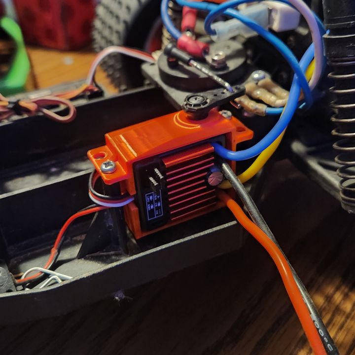 3D Printable Servo shaped ESC hider by Lukas Dolphy