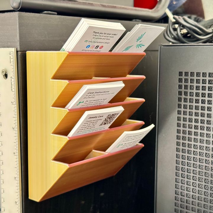 3D Printable 10-Slot Business Card Rack by Stephanie Cervi