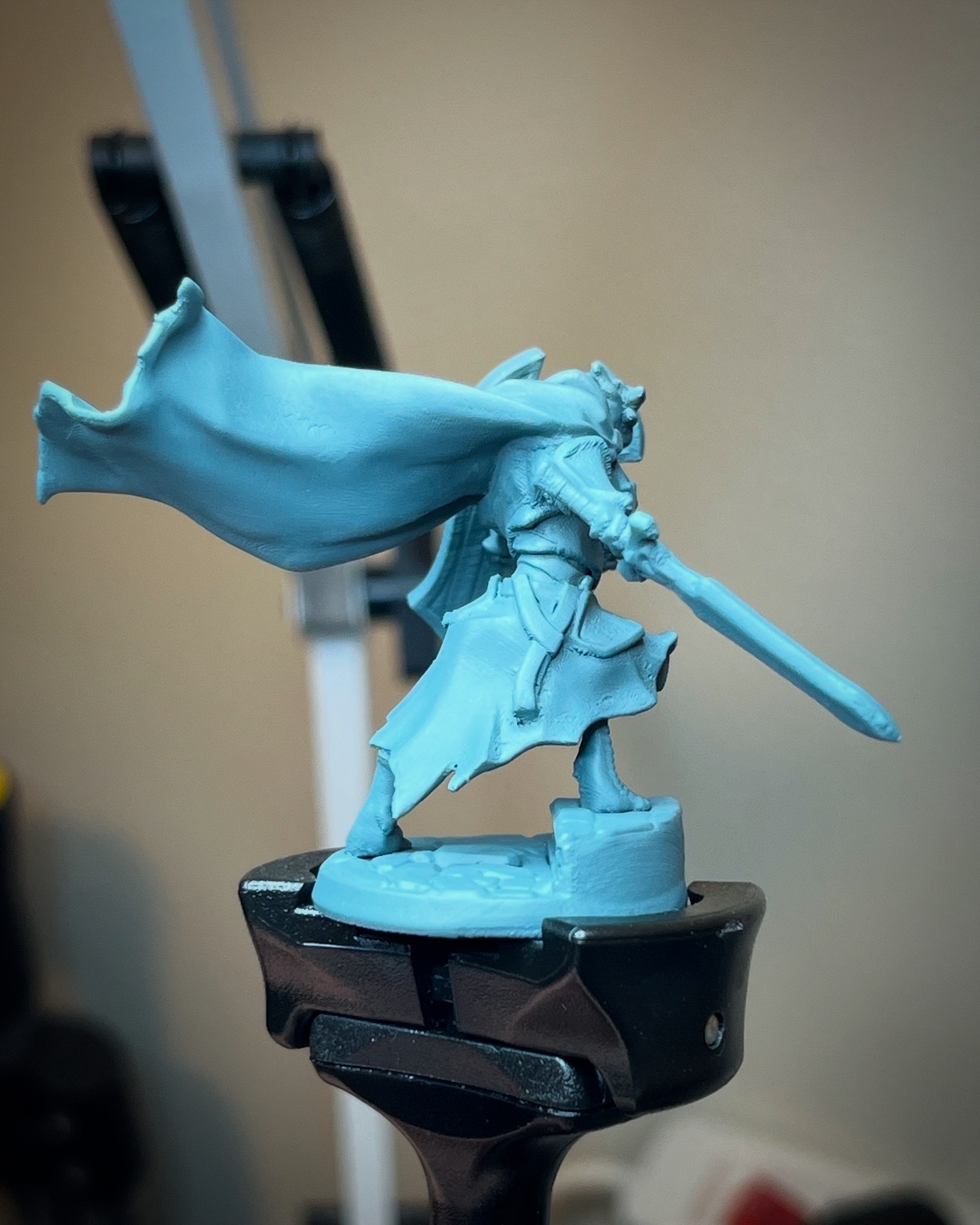 3D Printable Advanced FDM Dragon Kin Paladin Male by Arbiter Miniatures ...