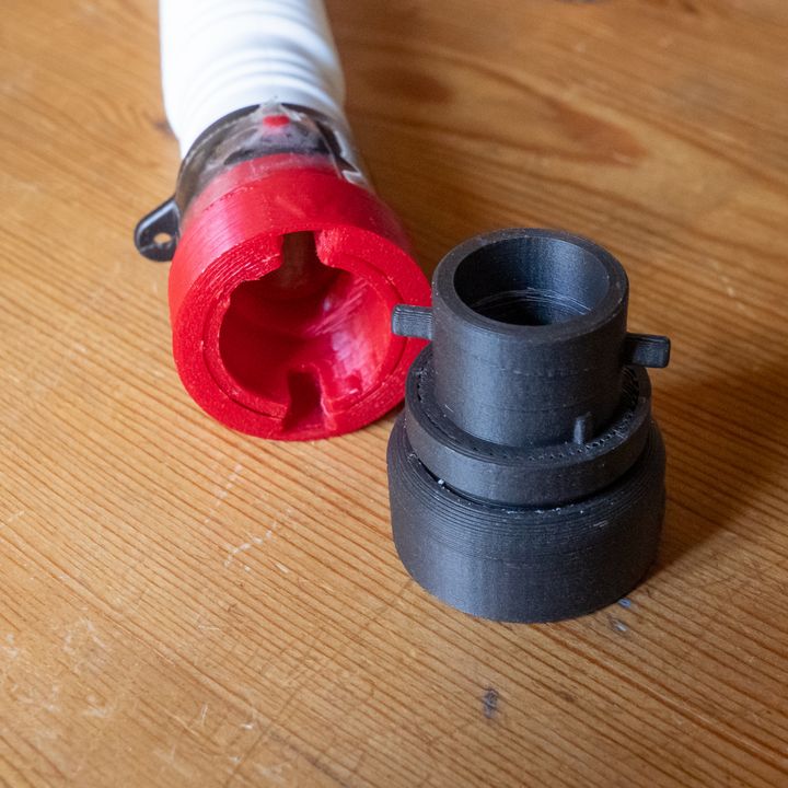 3D Printable Twist-Lock Wing/Kite Pump Adapter by Juri Munkki