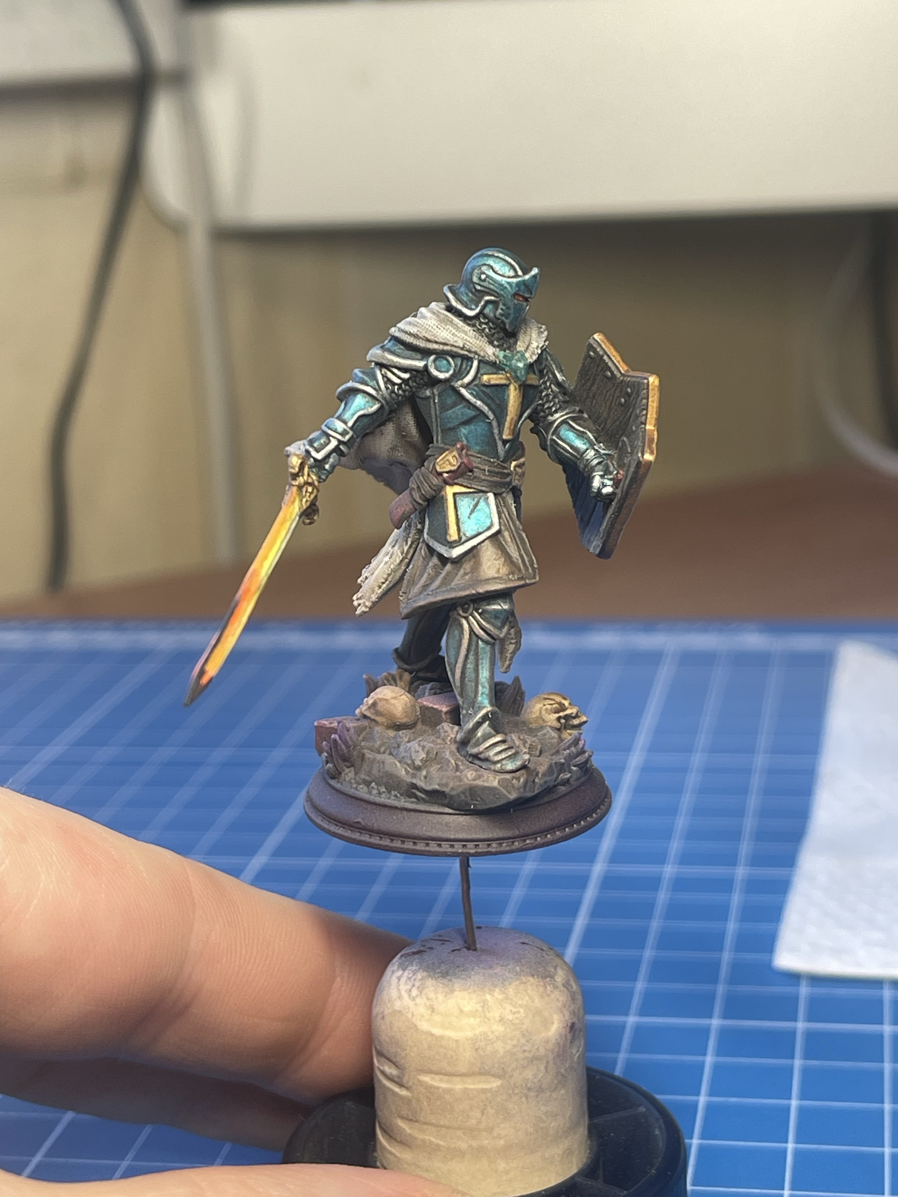 3D Printable Cursed Paladin of Vengeance - Leopold the Undying by DM Stash