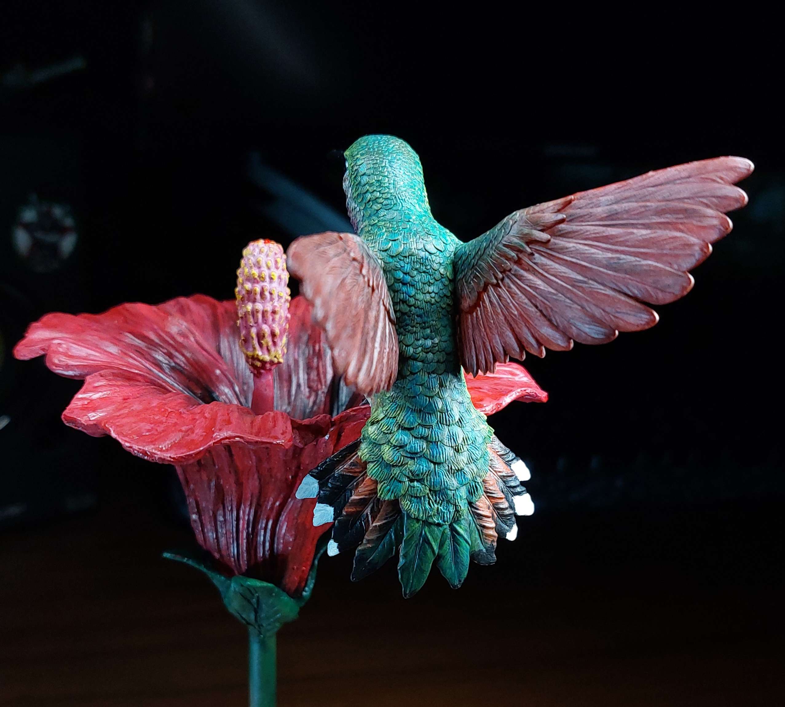 3D Printable Broad-Tailed Hummingbird by Animal Den Miniatures