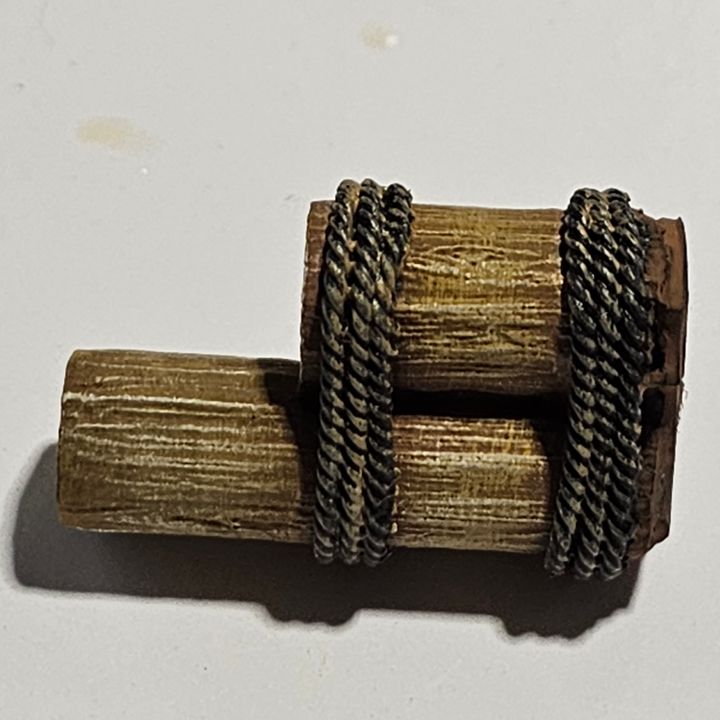3D Printable Wooden Pillar with Rope by Itar
