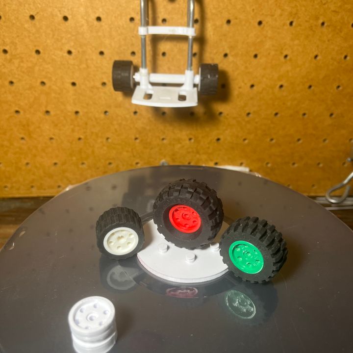 3D Printable Lego Wheel by Elian Briceno