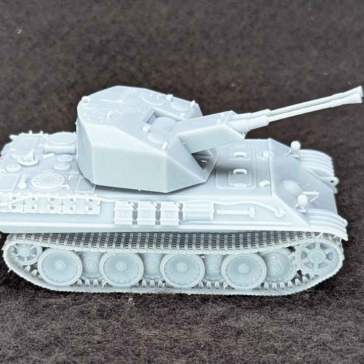3D Printable Flakpanzer V "Coelian" + 3 Tankmen (Germany, WW2) by Wargame3d