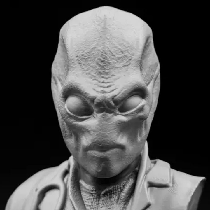 3D Printable Resident Alien Bust by Lantern Lore
