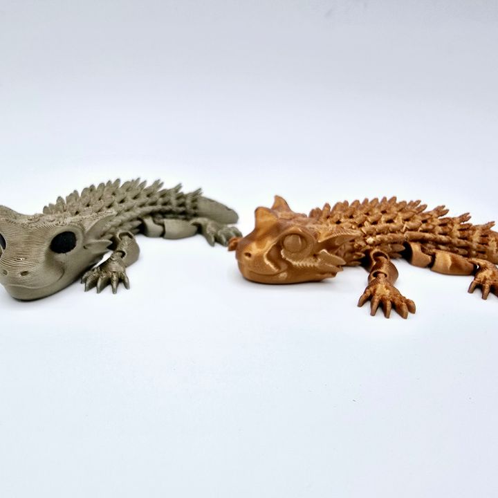 3D Printable Pocket Pet Bearded Dragon Keychain by Fillifuu
