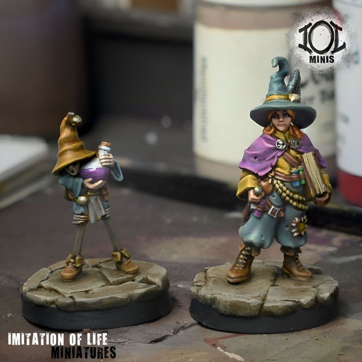 3D Printable Apprentice and Familiar by Imitation of Life Miniatures