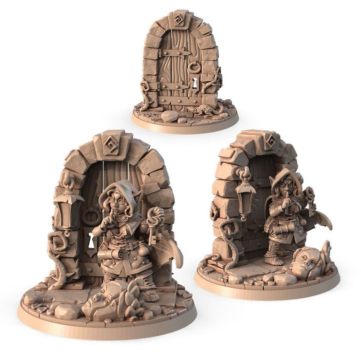 3D Printable Meryl, Halfling Thief with Keys by Signum Workshop