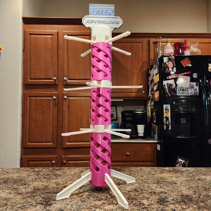3D Printable Self Storage Keychain rack by Ryan Cozart