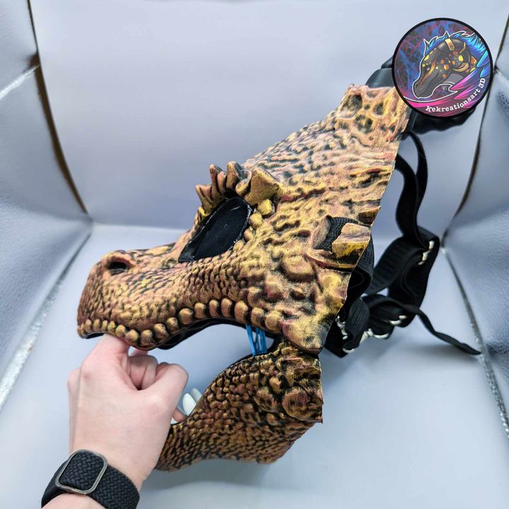 3D Printable Wearable Dragon Cosplay Mask by Kirsten M
