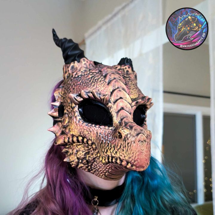3D Printable Wearable Dragon Cosplay Mask by Kirsten M