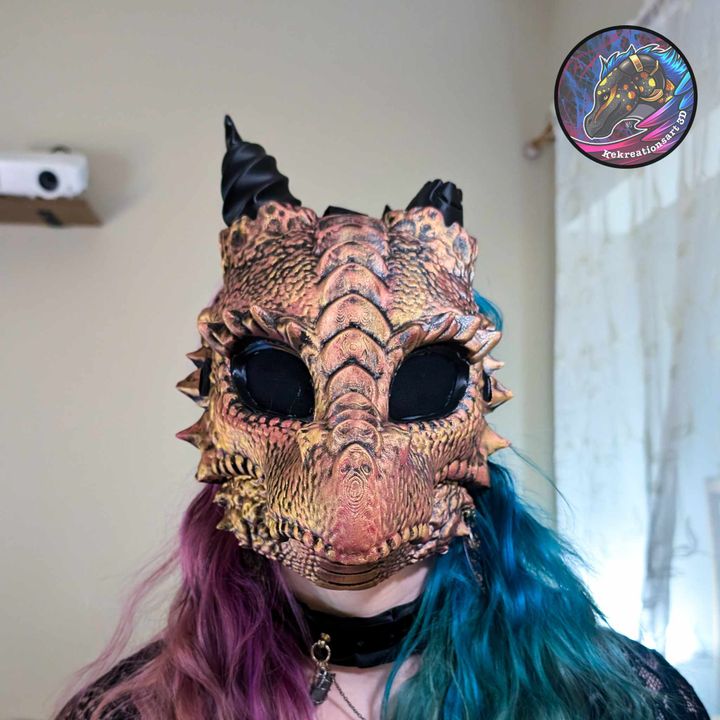 3D Printable Wearable Dragon Cosplay Mask by Kirsten M