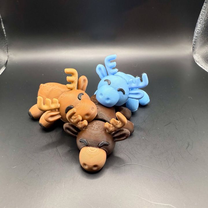 3D Printable Cute Tiny Articulated Moose with Hooves by Shawn Pena