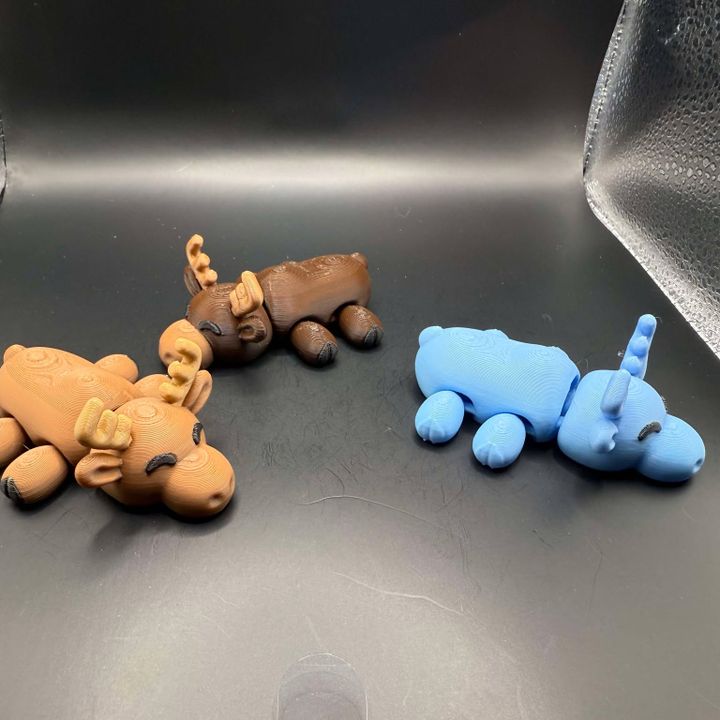 3D Printable Cute Tiny Articulated Moose with Hooves by Shawn Pena