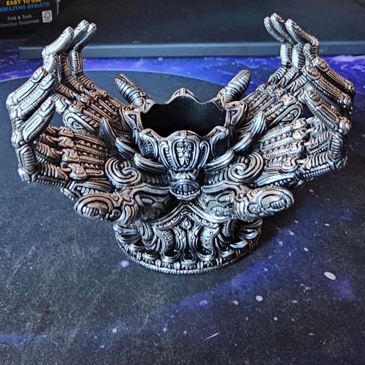 3D Printable Hand pen holder by Zane Rogers