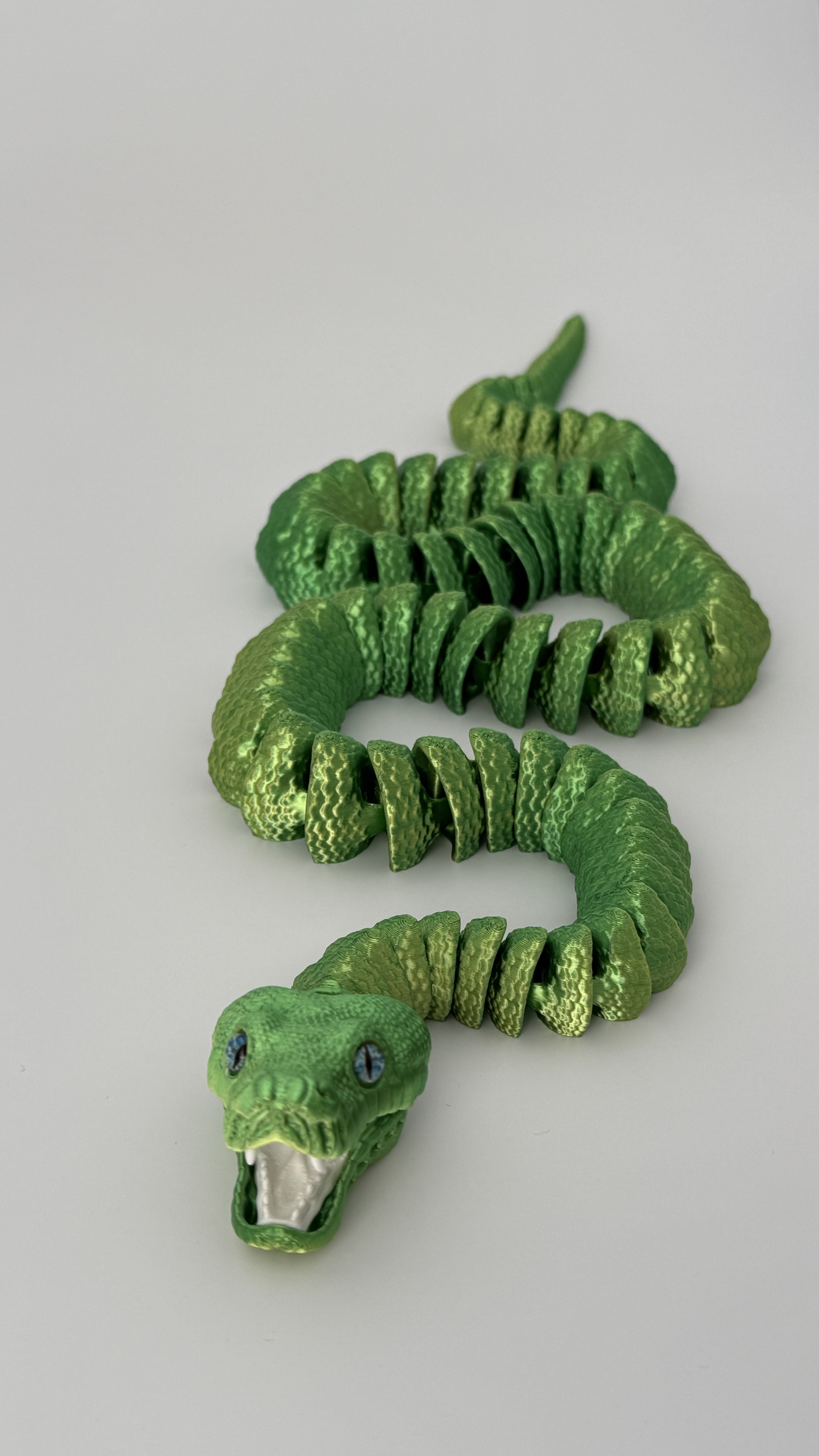 3D Printable Green Tree Python - Articulated Snake by RAKI-BOX