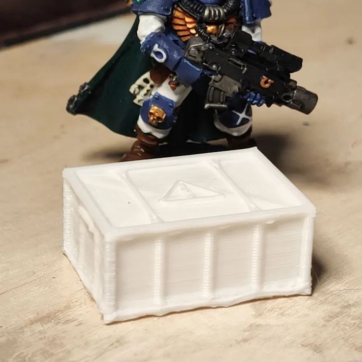 3D Printable Modern Crate by Tobias Lindner