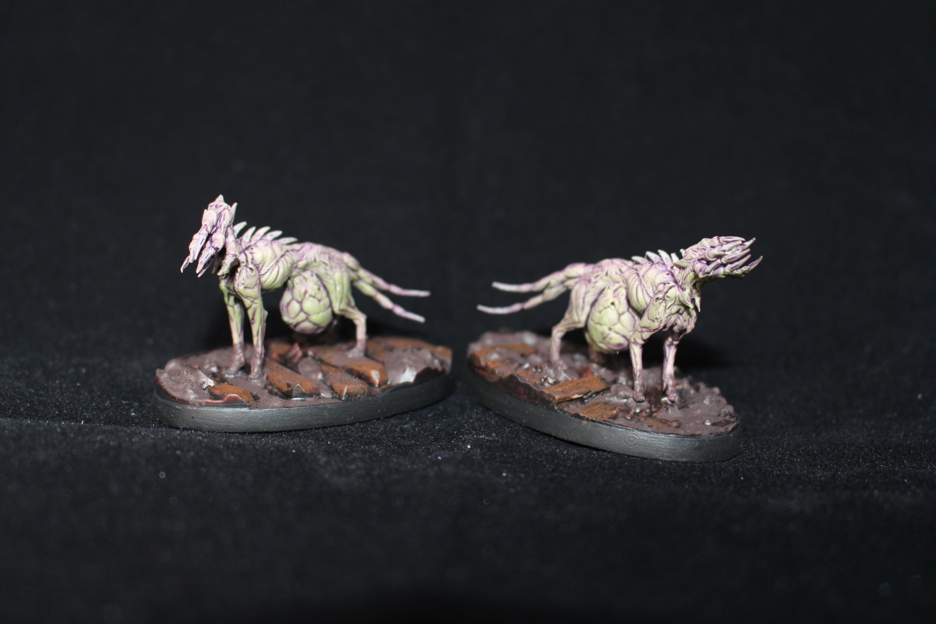 3D Printable UNHOLY INFESTED HOUNDS by PAPSIKELS MINIATURES