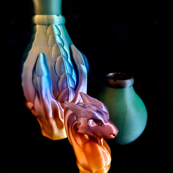 3D Printable Dragon Flask *Personal Use* by Sassiecat3d