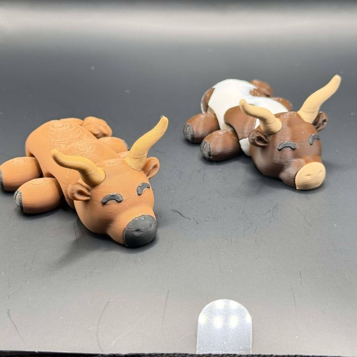 3D Printable Cute Tiny Articulated Longhorn by Shawn Pena