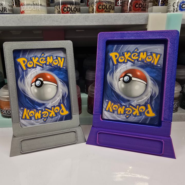 3D Printable Trading Card Stands by Fillifuu