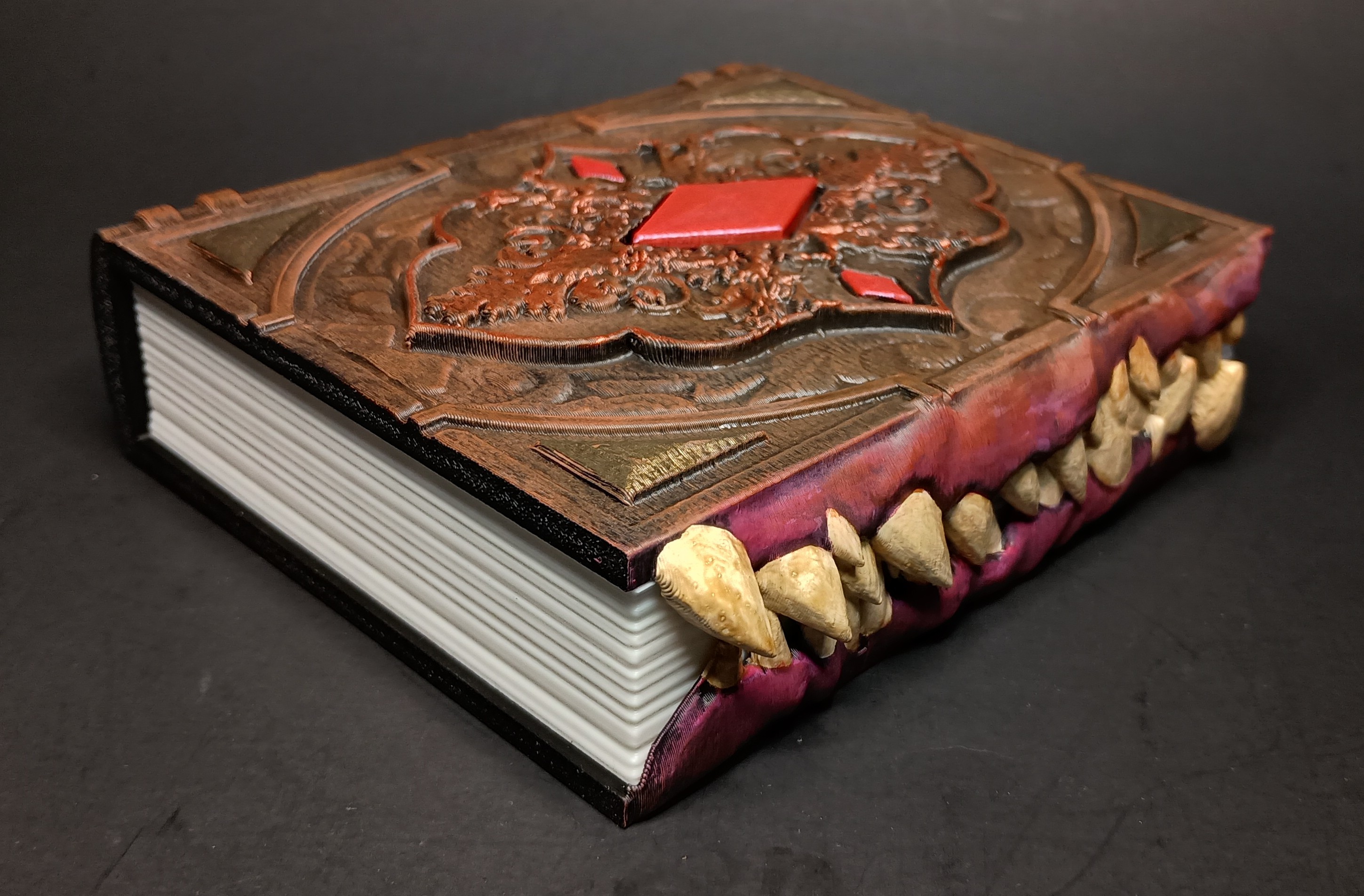 3D Printable Tome Mimic - SUPPORT FREE! (New Tome Bank Tray included ...