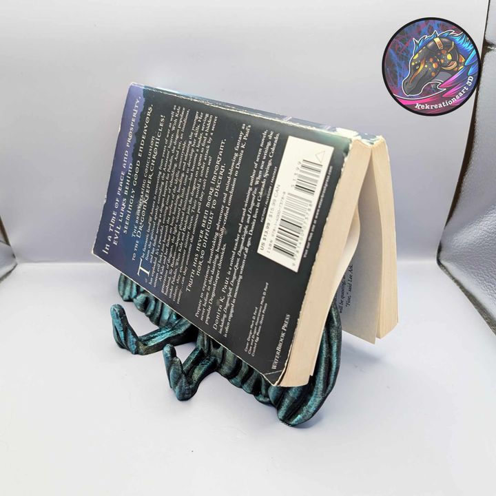 3D Printable Luna Moth Book Stand by Kirsten M