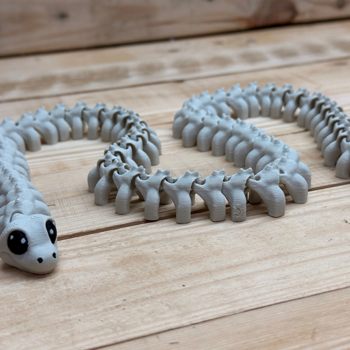 3D Printable Snake Skeleton, (extra long) by ENIQUE3D