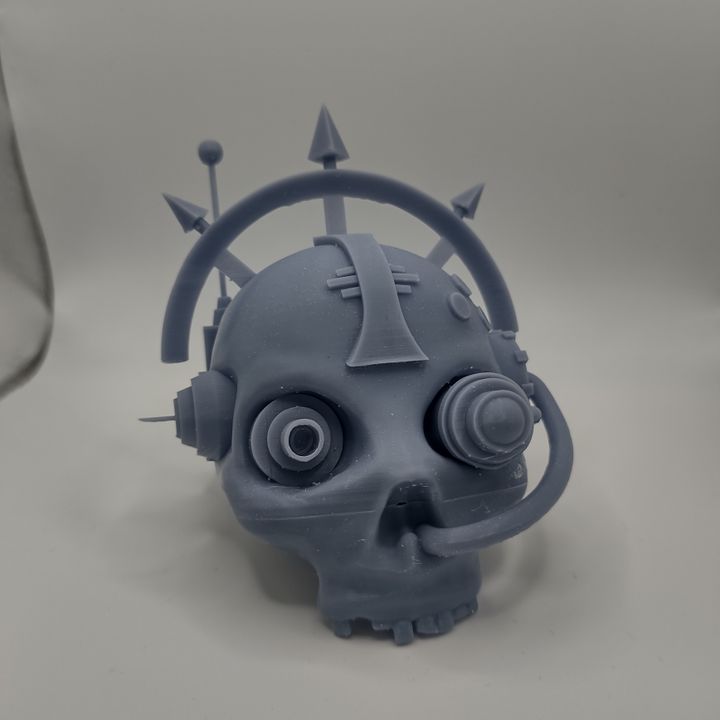 3D Printable Custom 3D resin printed Warhammer 40k Servo Skull by MADZ ...
