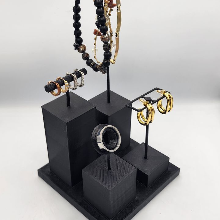 3D Printable Jewelry Display (4 bars) by ocram3000