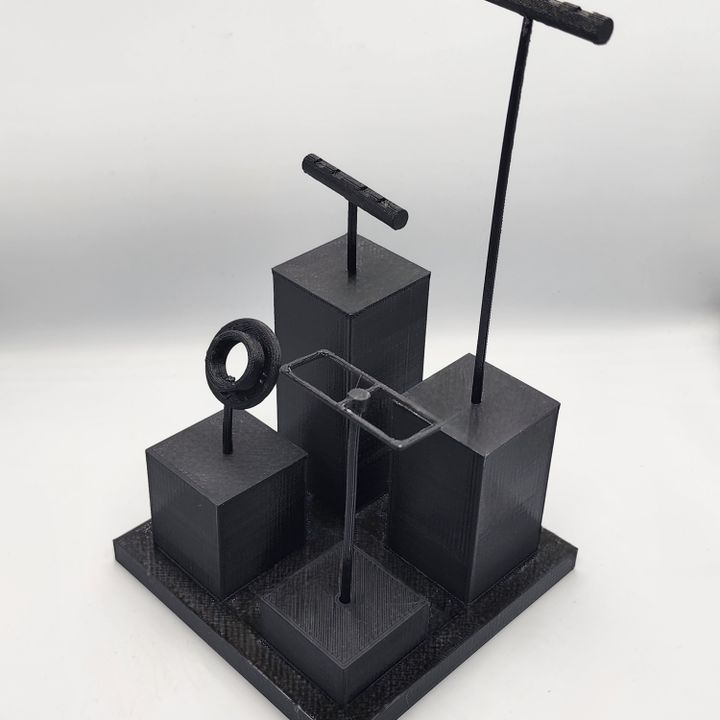 3D Printable Jewelry Display (4 bars) by ocram3000