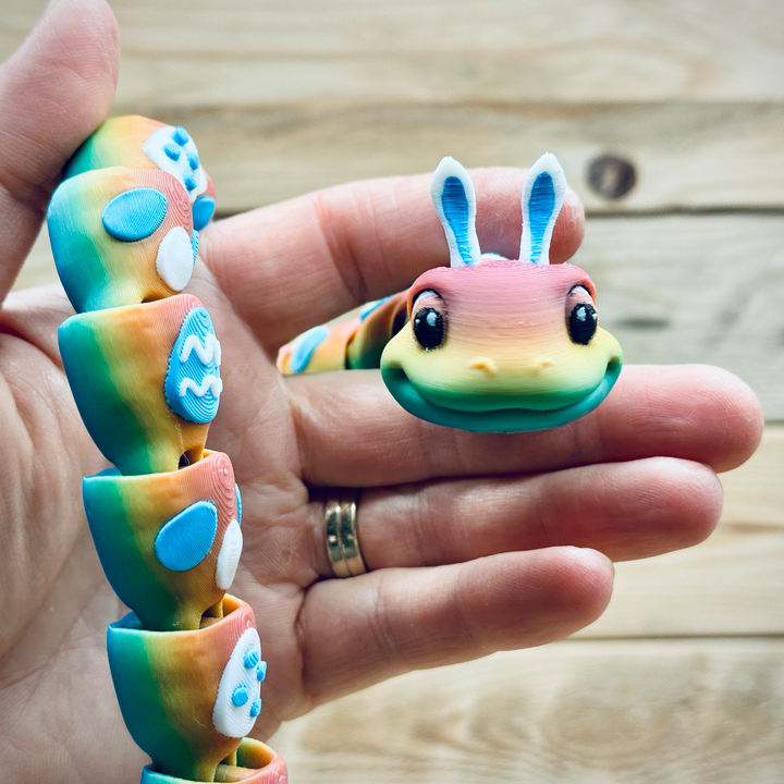 3D Printable Easter Snake by ENIQUE3D