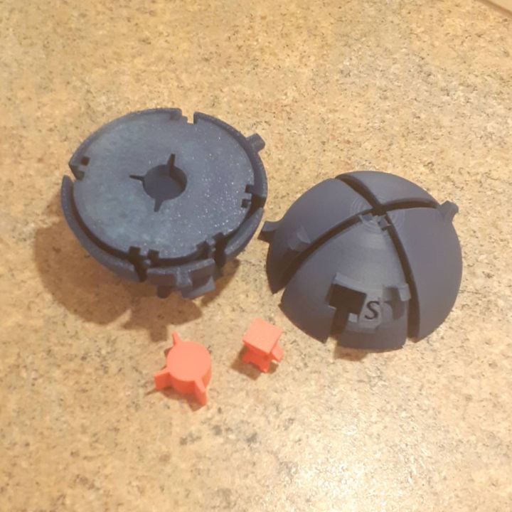 3D Printable Sphere Maze Level 4 by Mazetropolis