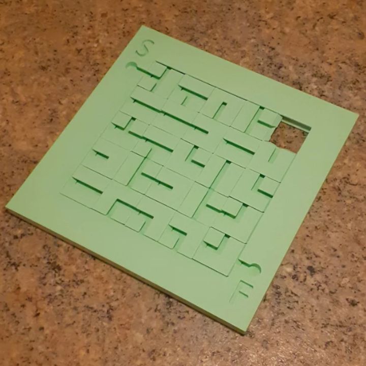 3D Printable Slider Maze Level 4 by Mazetropolis
