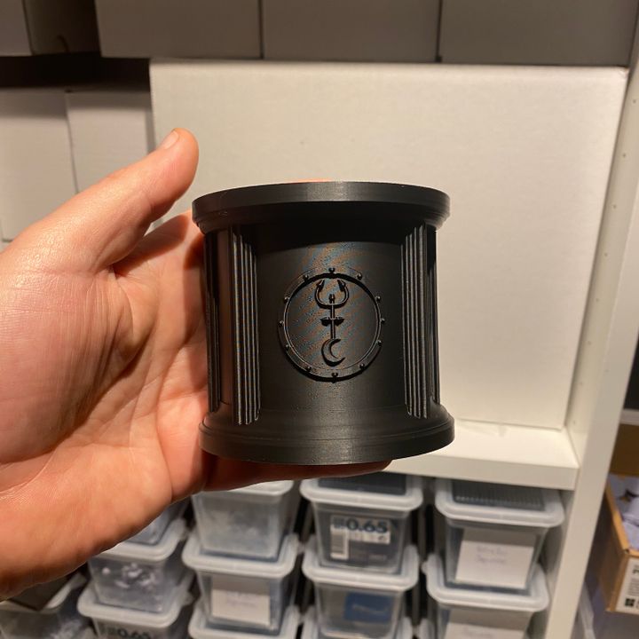 3D Printable Character Box / Dice Shaker by Immortalizing Miniprints