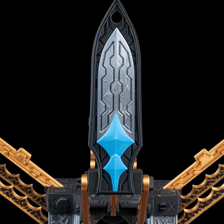 3D Printable Auric Talon Gauntlet by Stlflix