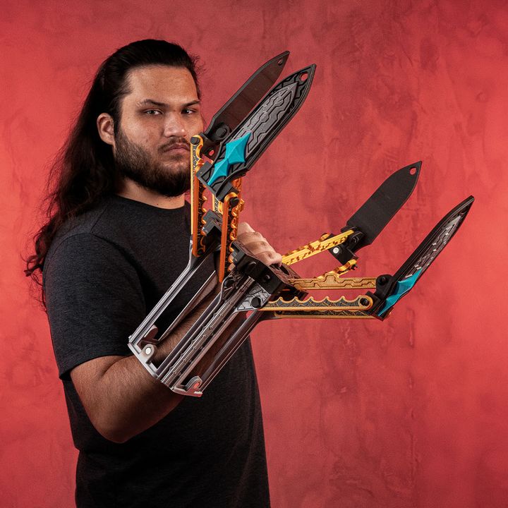 3D Printable Auric Talon Gauntlet by Stlflix