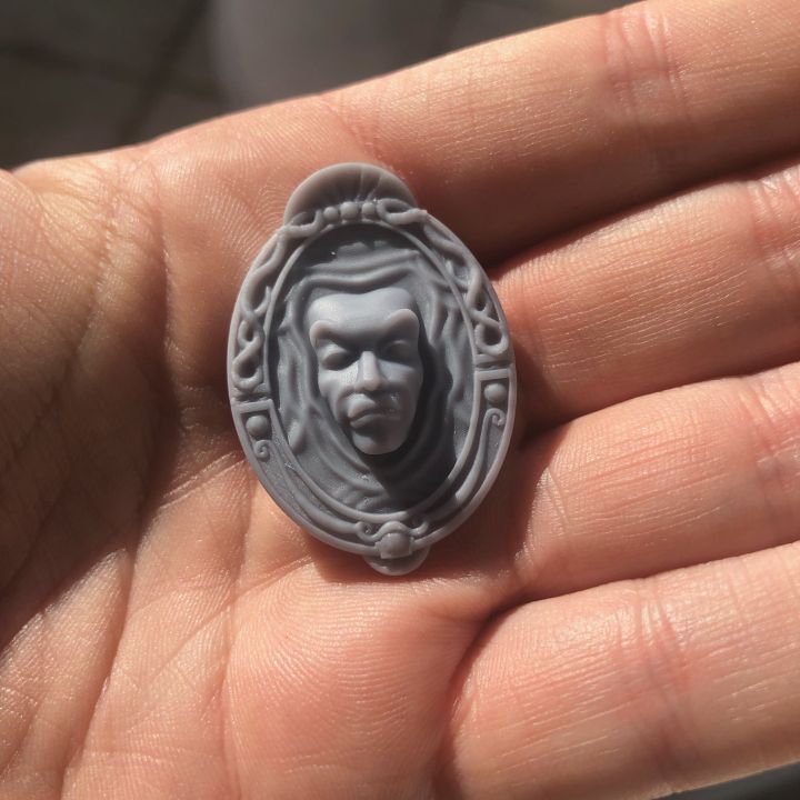 3D Printable Magic Mirror by Gametee 3d Miniatures