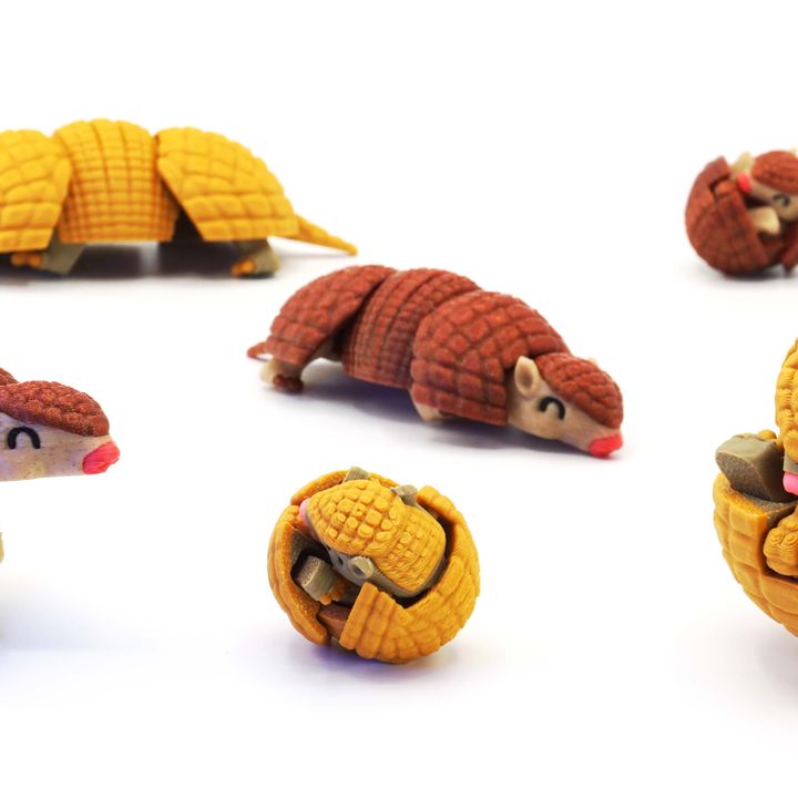 3D Printable Articulated Armadillo by McGybeer